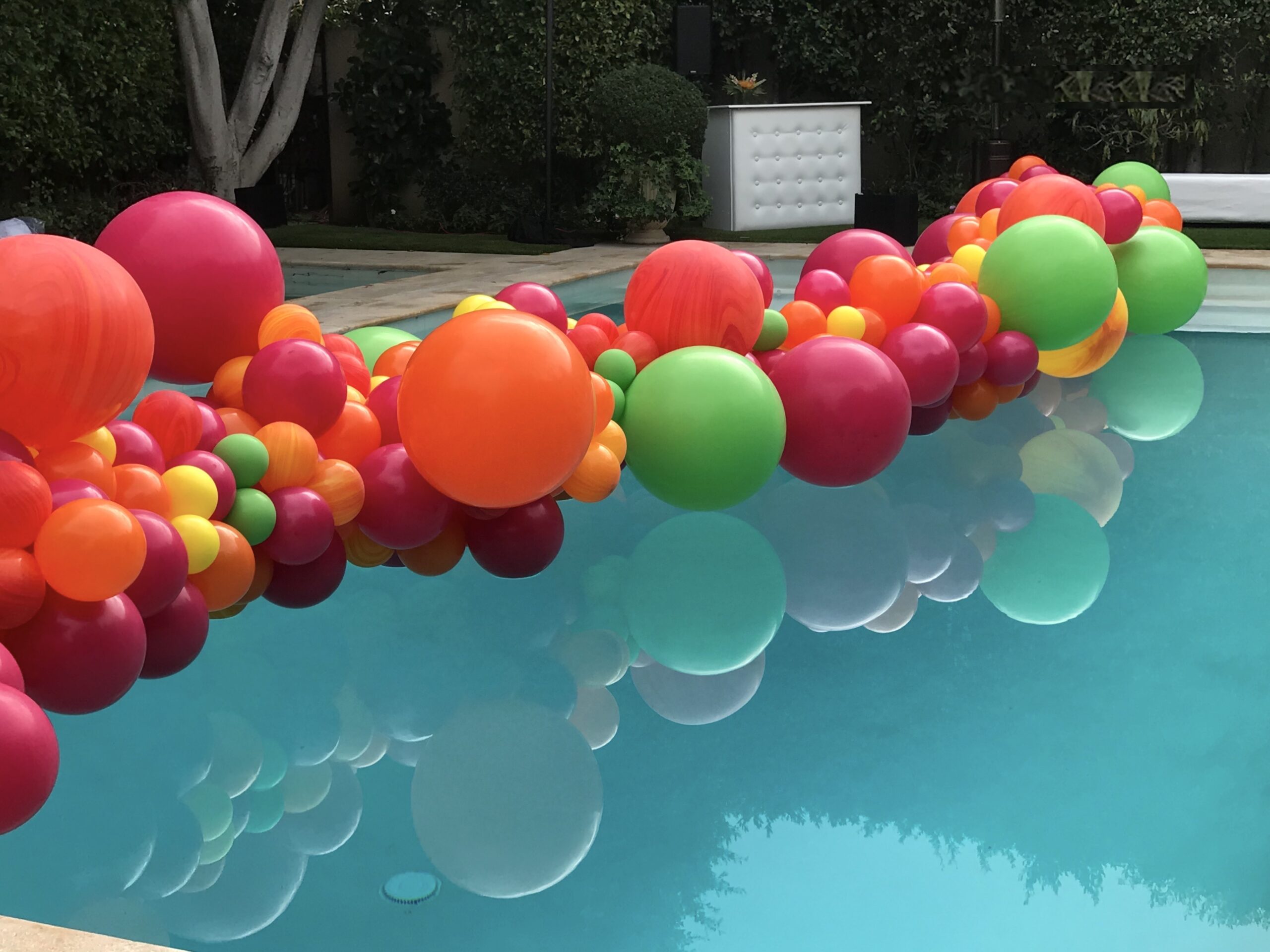 Organic Balloons Designs - The Balloon Biz